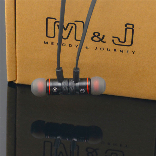 M&J M9 - World of Bluetooth